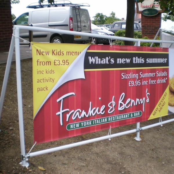 Heavy Duty Banner Frame | Prontaprint